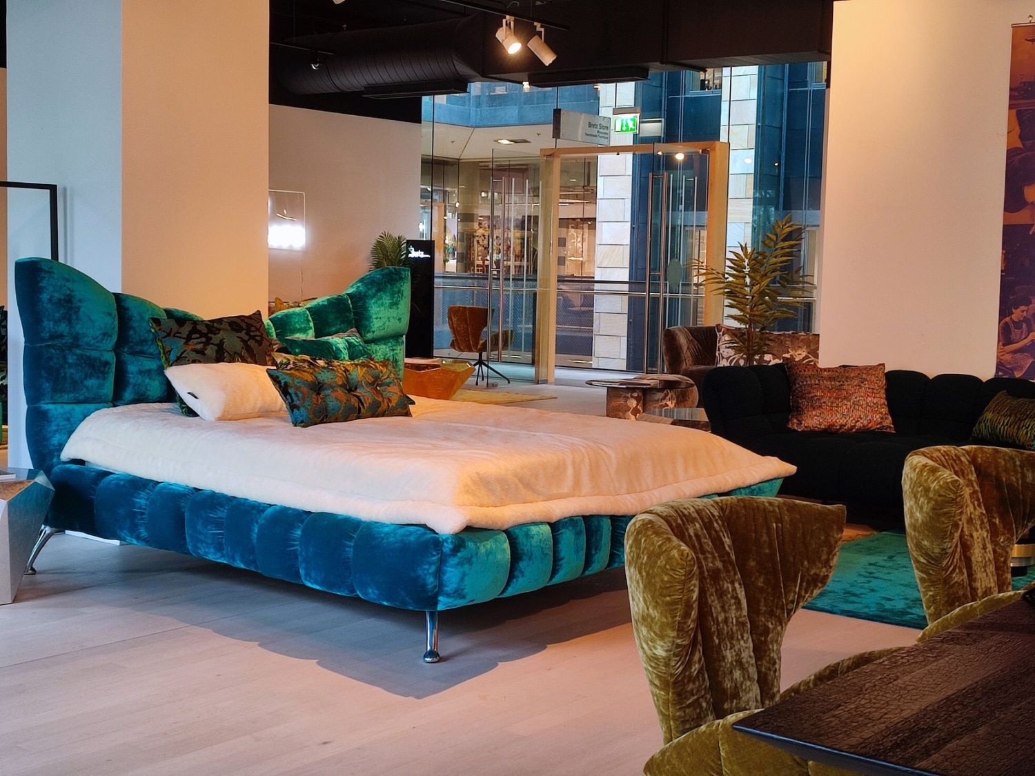 NEU: Bretz Store Berlin im LIVING - Manufaktur Bretz